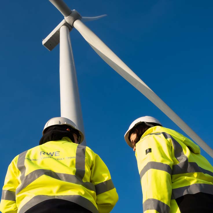 Become our partner for solar and wind energy projects | RWE in the Benelux